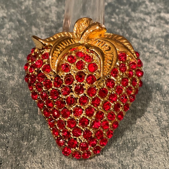 No Brand | Jewelry | Vintage Red Crystal Strawberry Pin | Poshmark